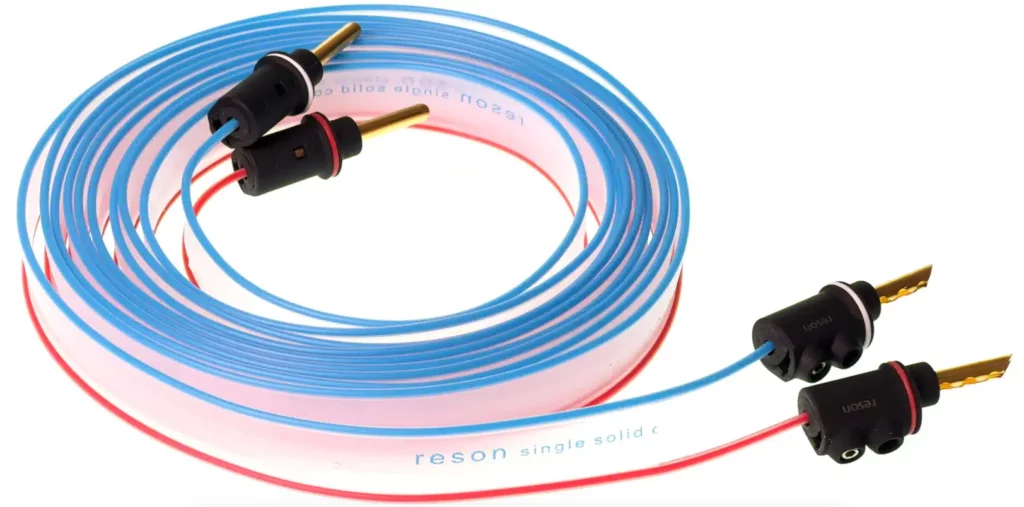 Solid Core Speaker Cable: What It Is & Why It Matters (2025 Guide)